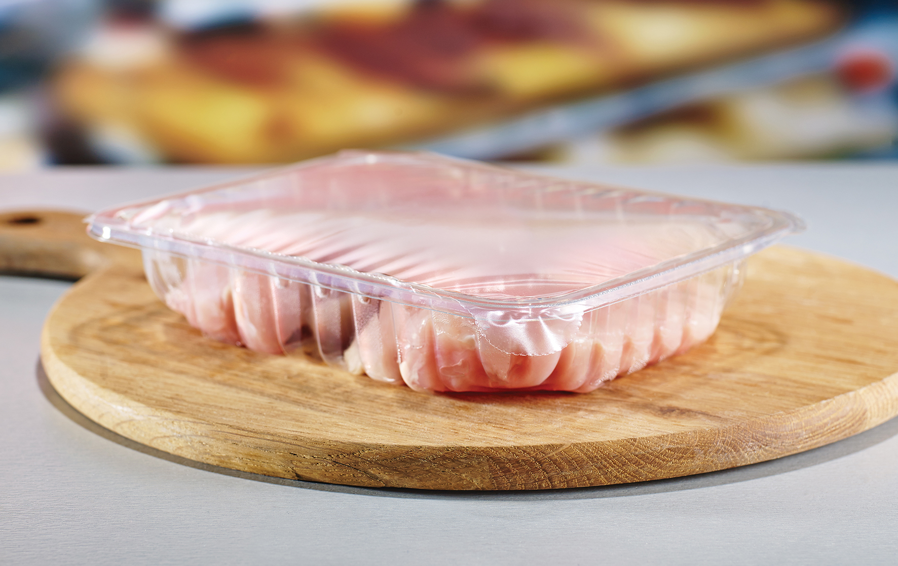 Linpac launches new tray and film machine - Poultry News