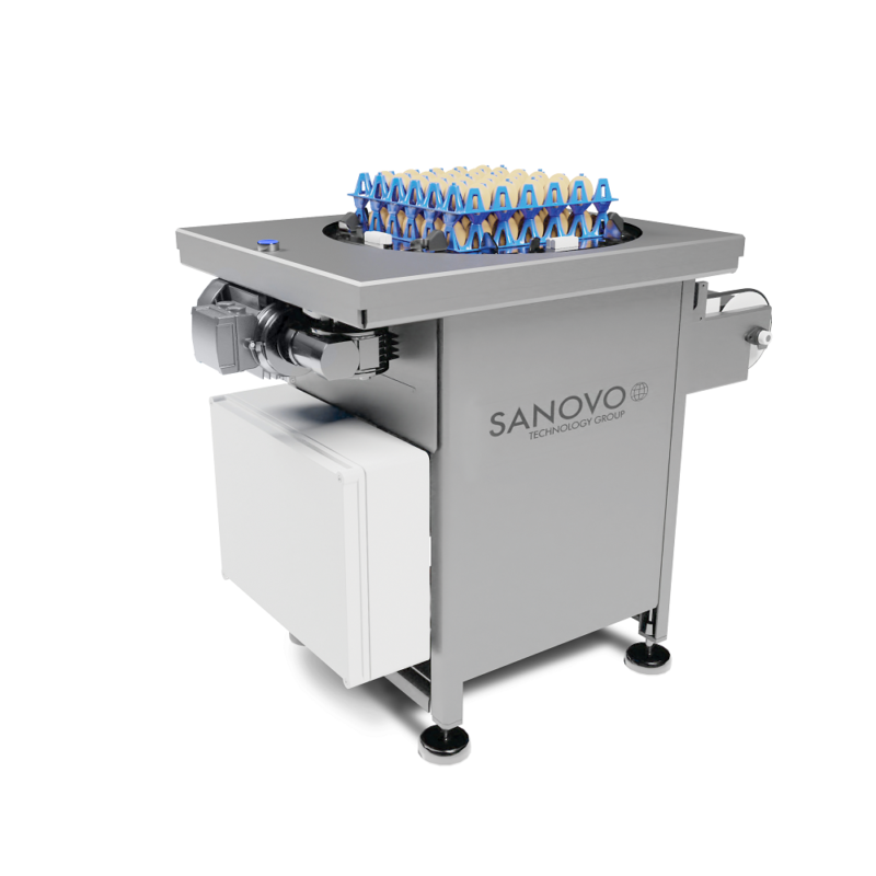 Economical stacker assists farm packers - Poultry News