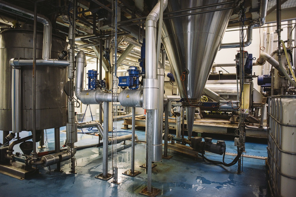 Analysis: Huge investment brings insect protein closer - Poultry News