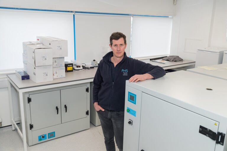 Boost for Scottish poultry industry as veterinary practice and ...